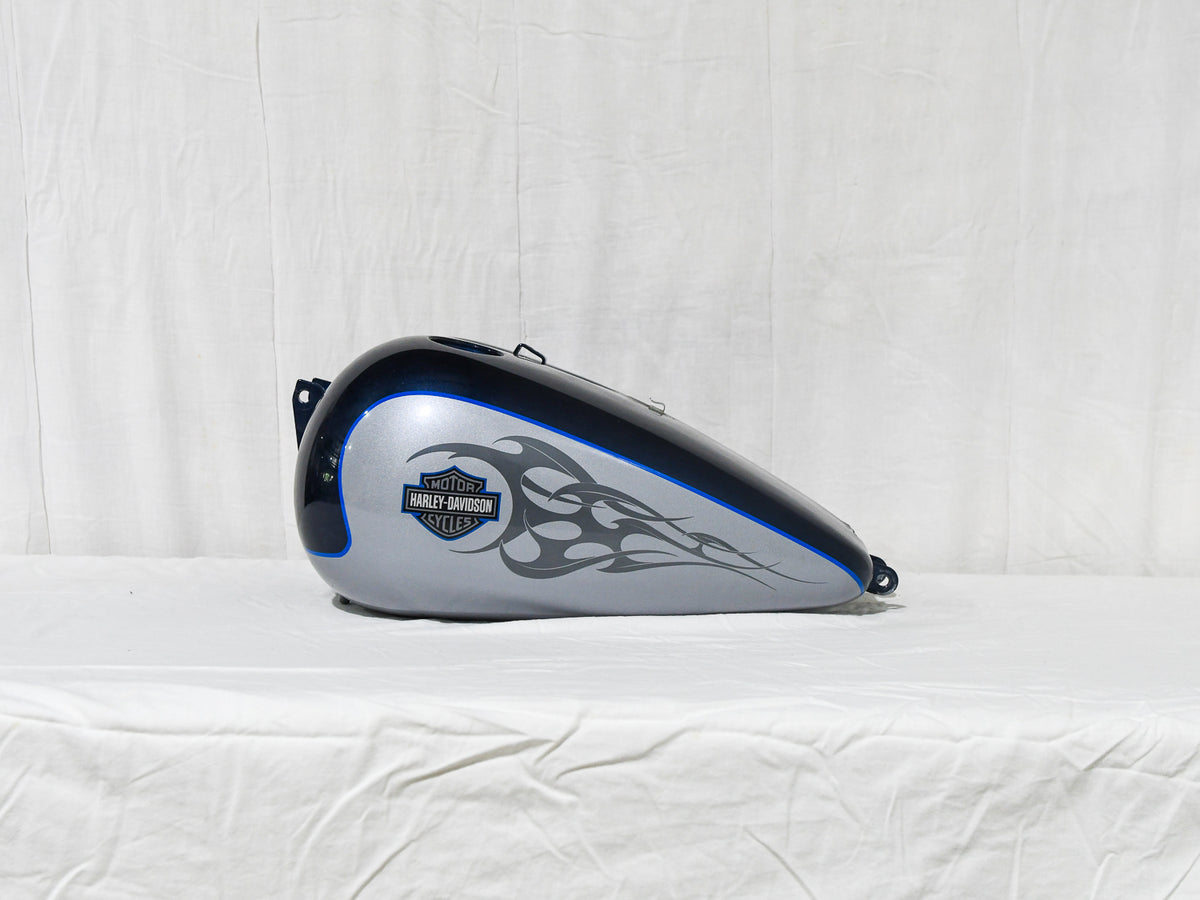Harley-Davidson Dyna Wide Glide Fuel Tank - Luxury Blue/Diamond Ice – V ...